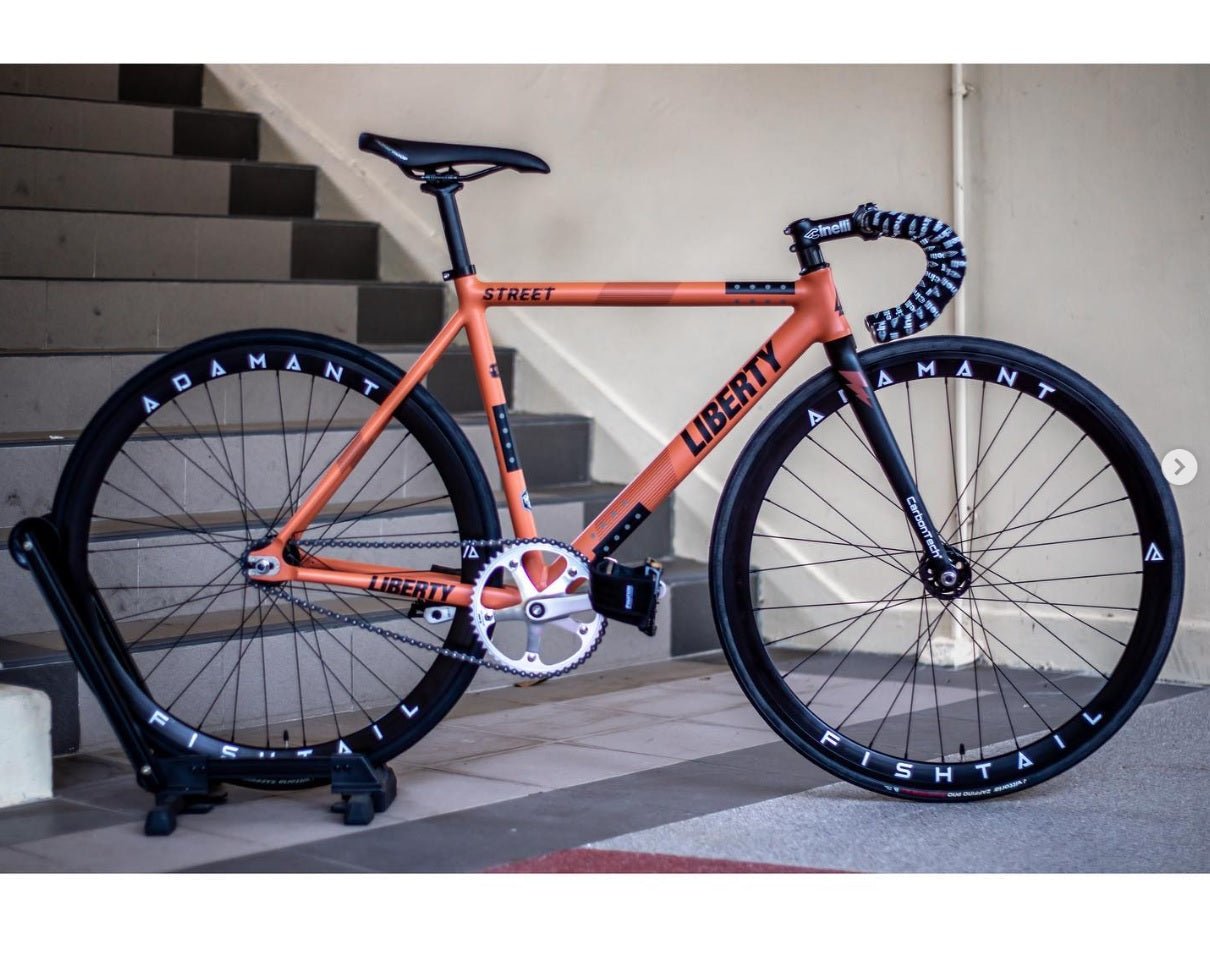 ASCENT X FISHTAIL Adamant Wheelset on a Liberty Street V5 – FISHTAIL ...
